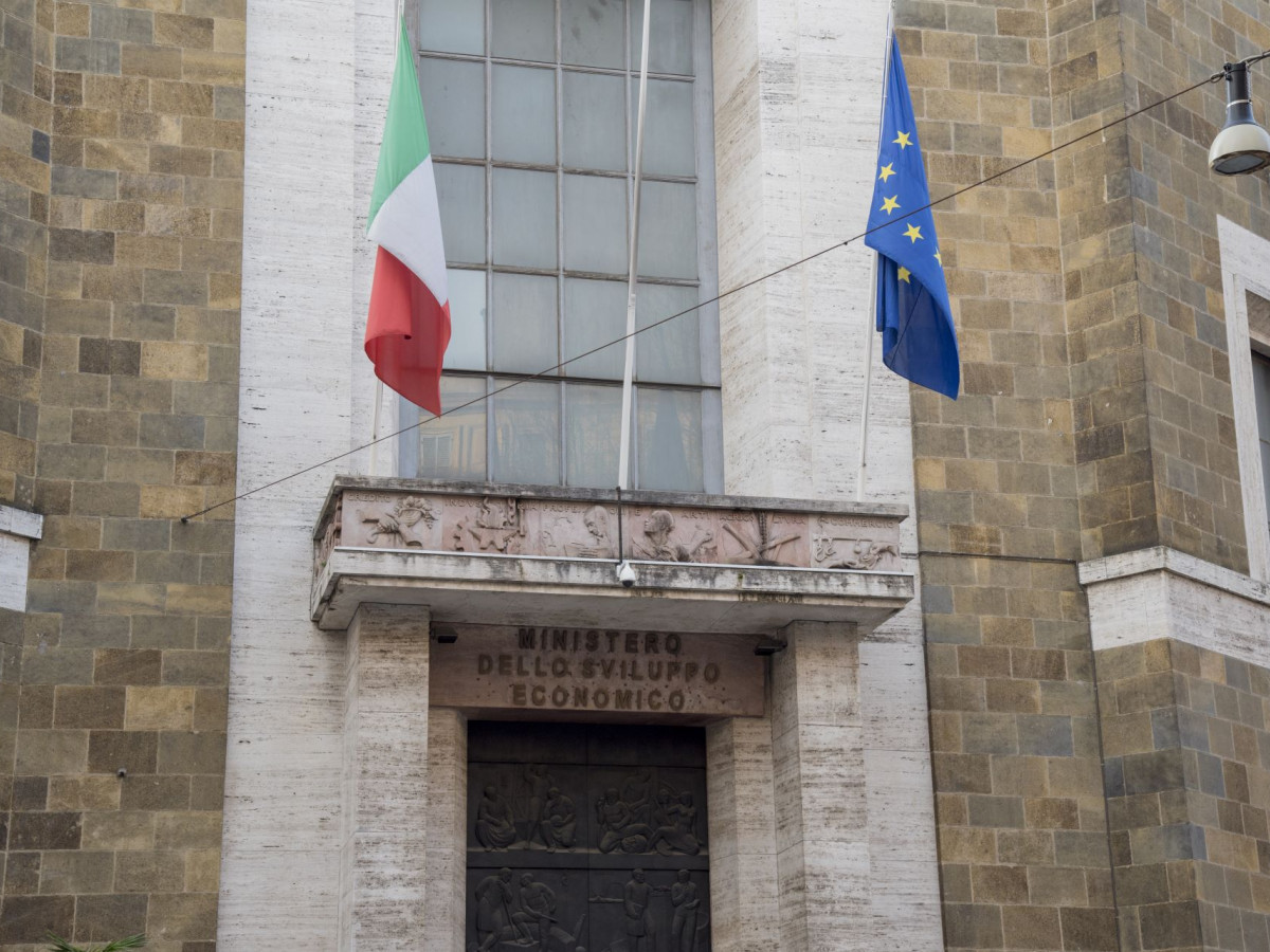 MIMIT: approvato il decreto per la compensazione crediti 4.0