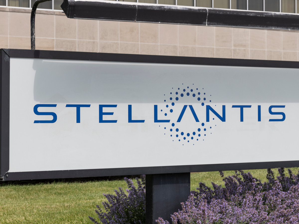 Stellantis e l'impegno verso Automotive Cells Company (ACC)